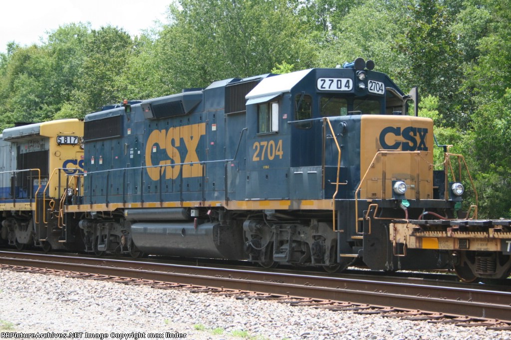 CSX 2704
